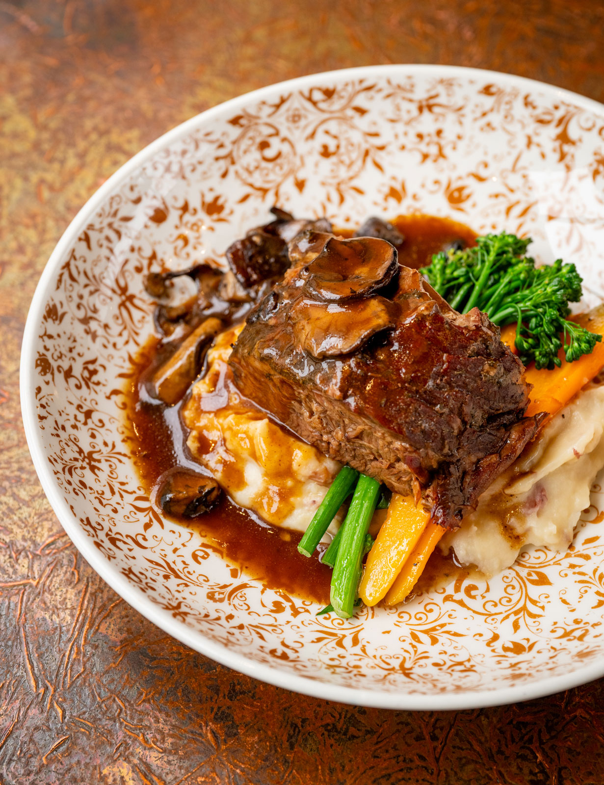 Brock House Kitchen & Bar | Restaurant in Whitby, Durham Region